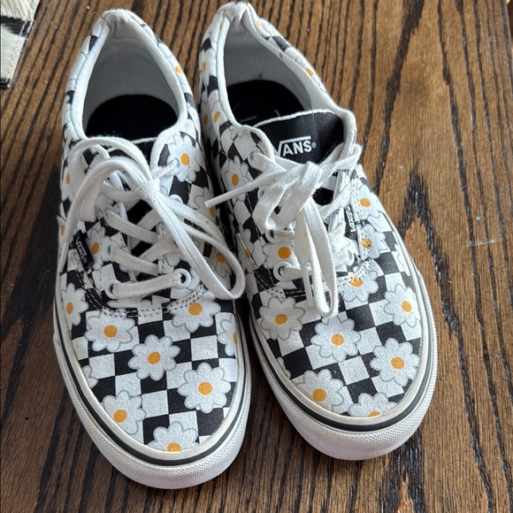 Vans | Shoes | Vans Black And White Checkerboard With Daisy Flowers ...